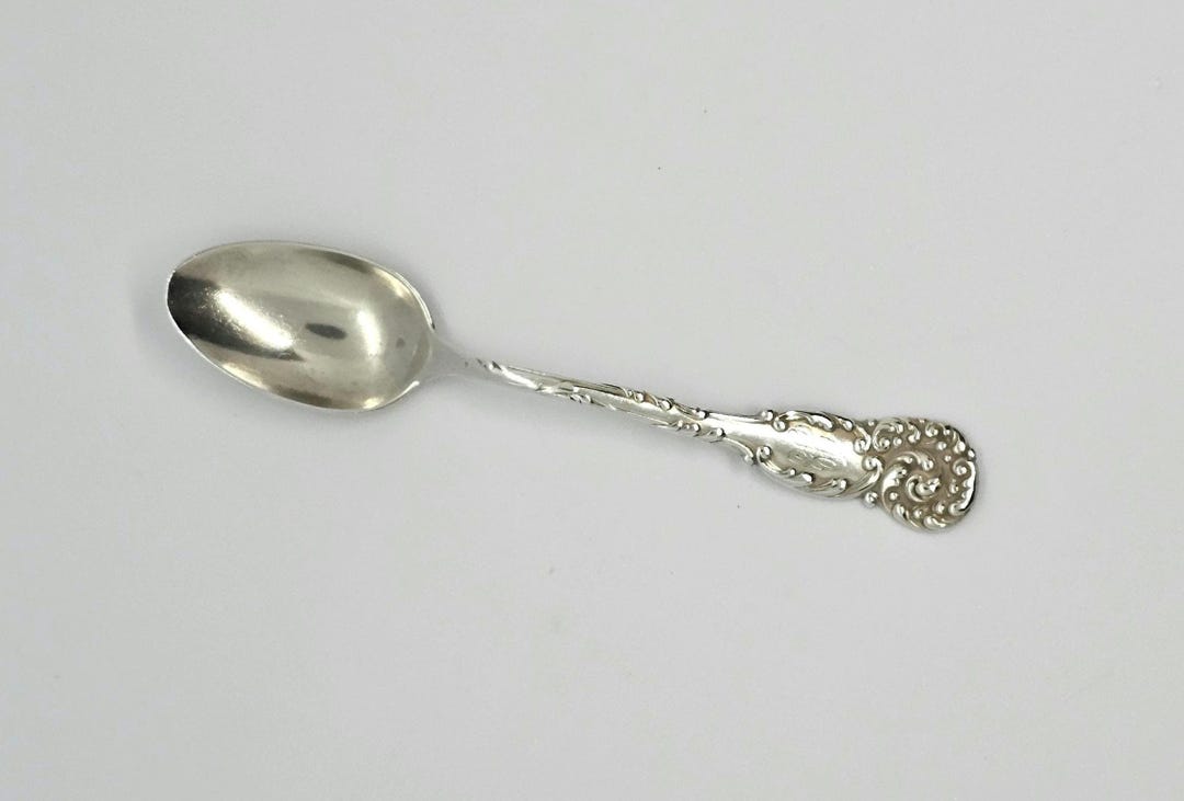1893 Reed & Barton "la Reine" 6" STERLING Silver Tea Spoon. Monogrammed ...