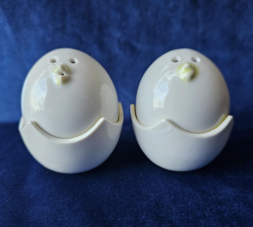 Takahasi Japan Chicken and Egg Salt and Pepper Shakers Tableware Easter ...