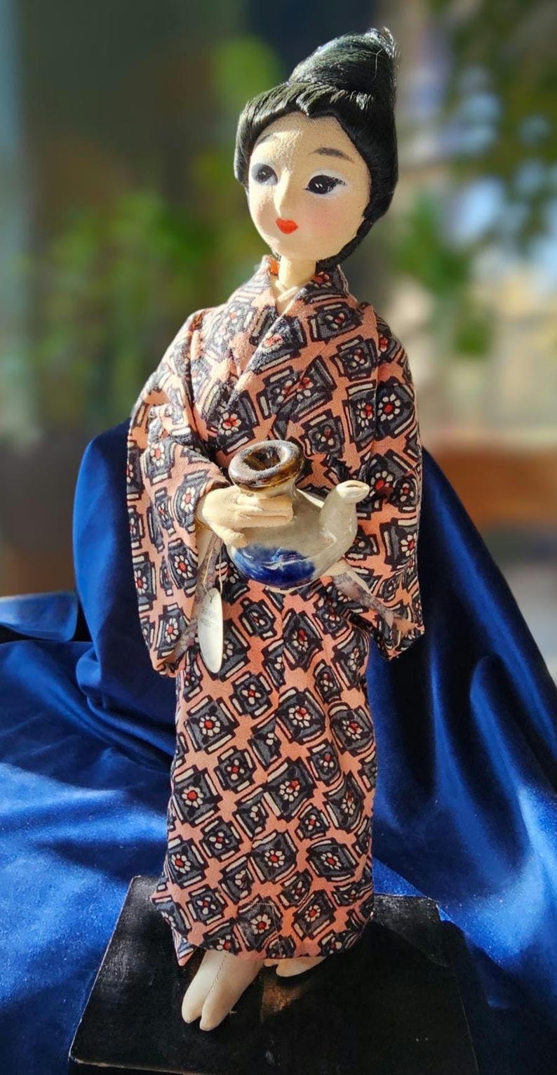 Vintage Cloth, Hand-painted Japanese Doll. Made in Okinawa. Shuri Women ...