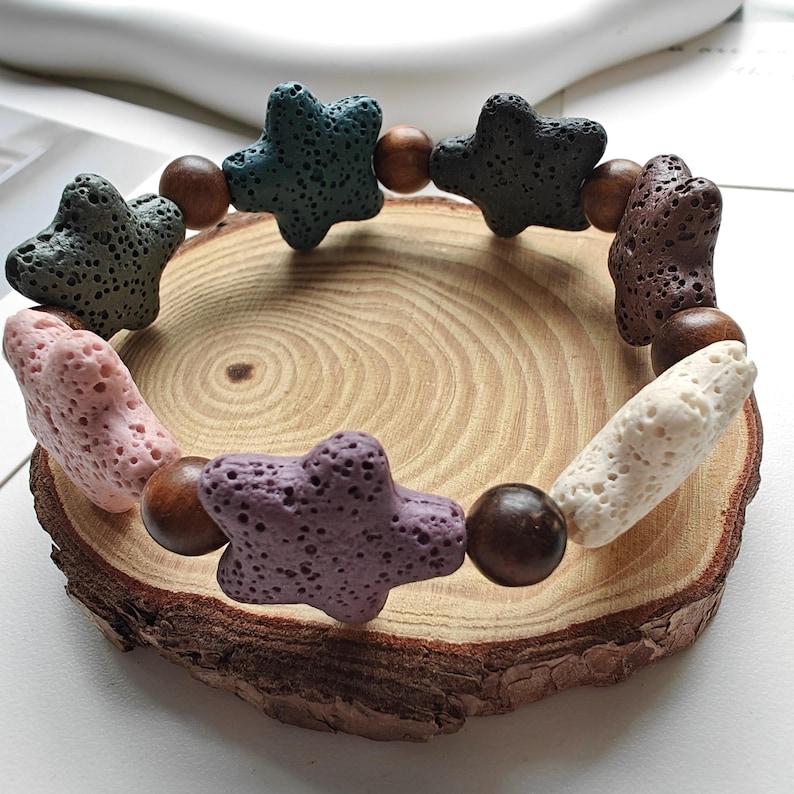Sandalwood & Lava Stone Star Bracelet | Stretch Aromatherapy Jewelry ...