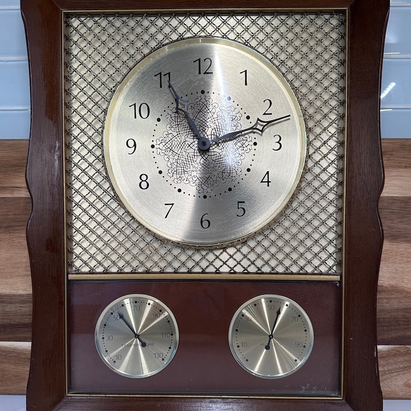 Vintage Wood Clock - Etsy