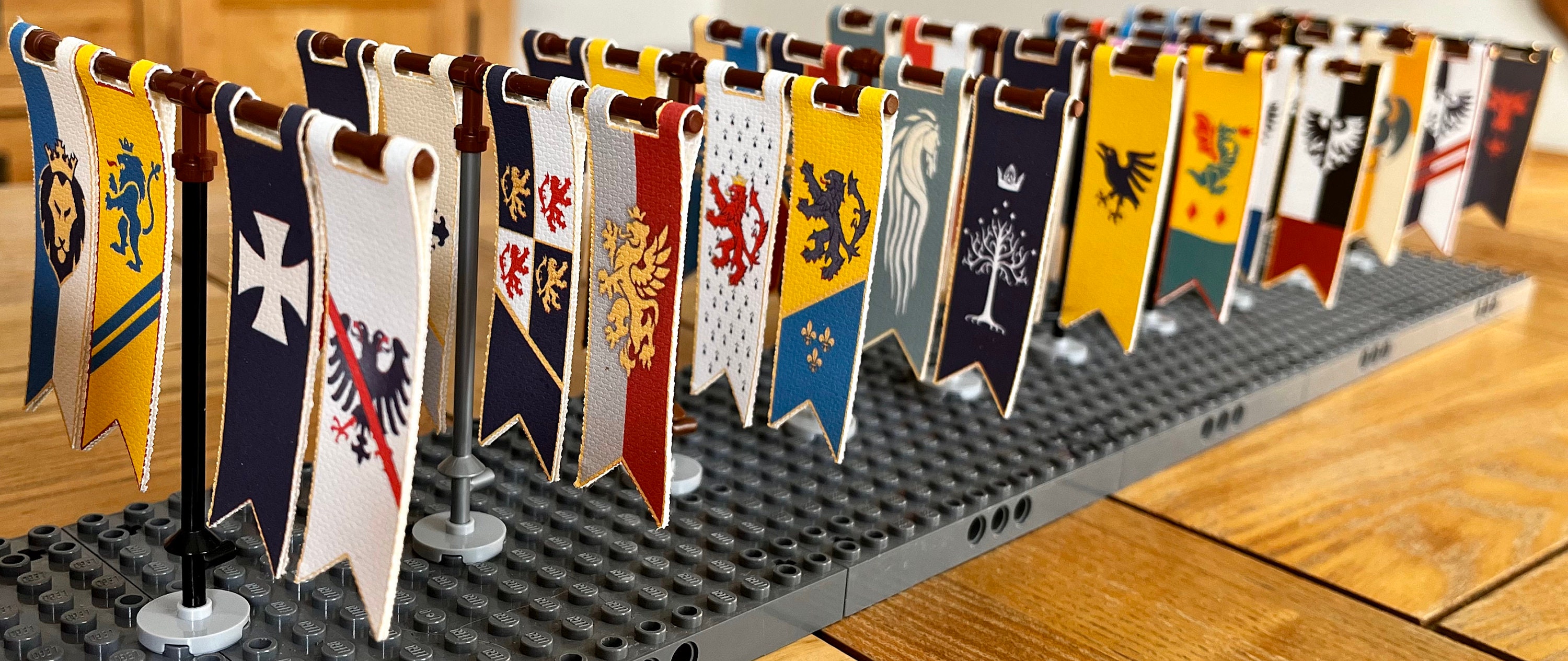 Lego Castle - Black Falcon Unit Flags - Fabric Flags and Banners to ...