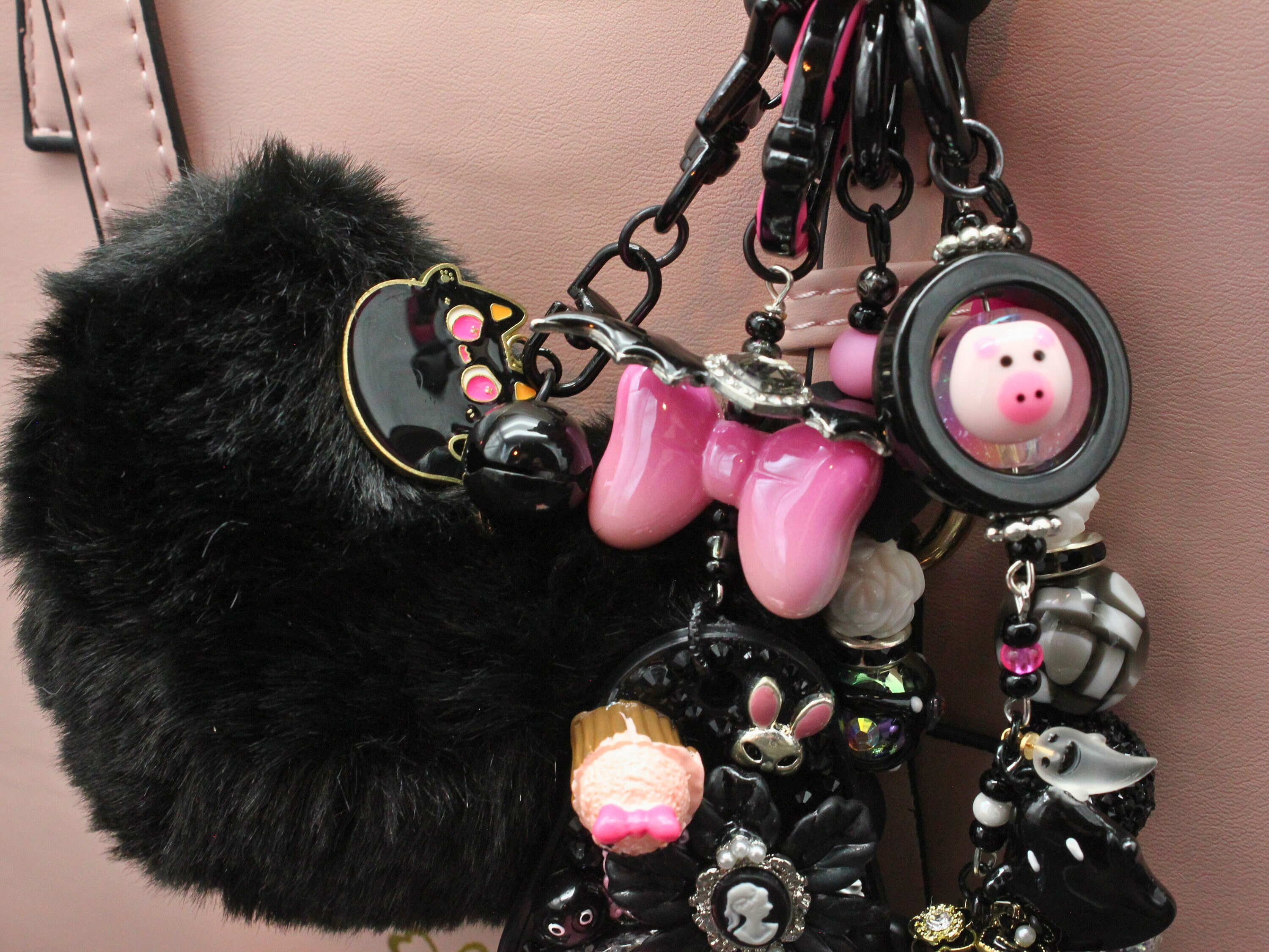 Decoden Kawaii Goth Bat Theme Keychain With Heart Pom and Beaded Strap ...