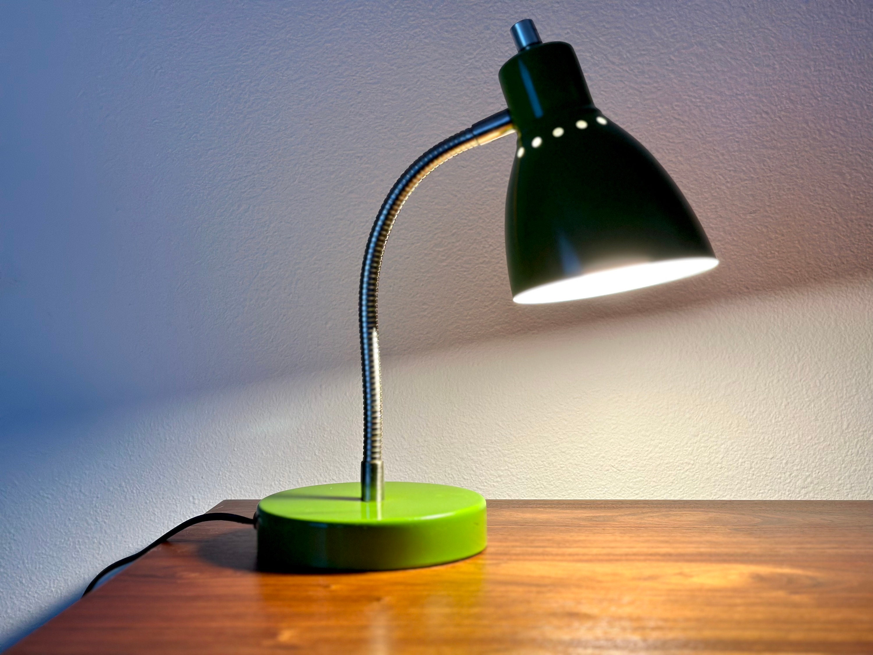 Retro Desk Lamp, 90s Gooseneck Lamp, Lime Green Desk Lamp, Post Modern ...