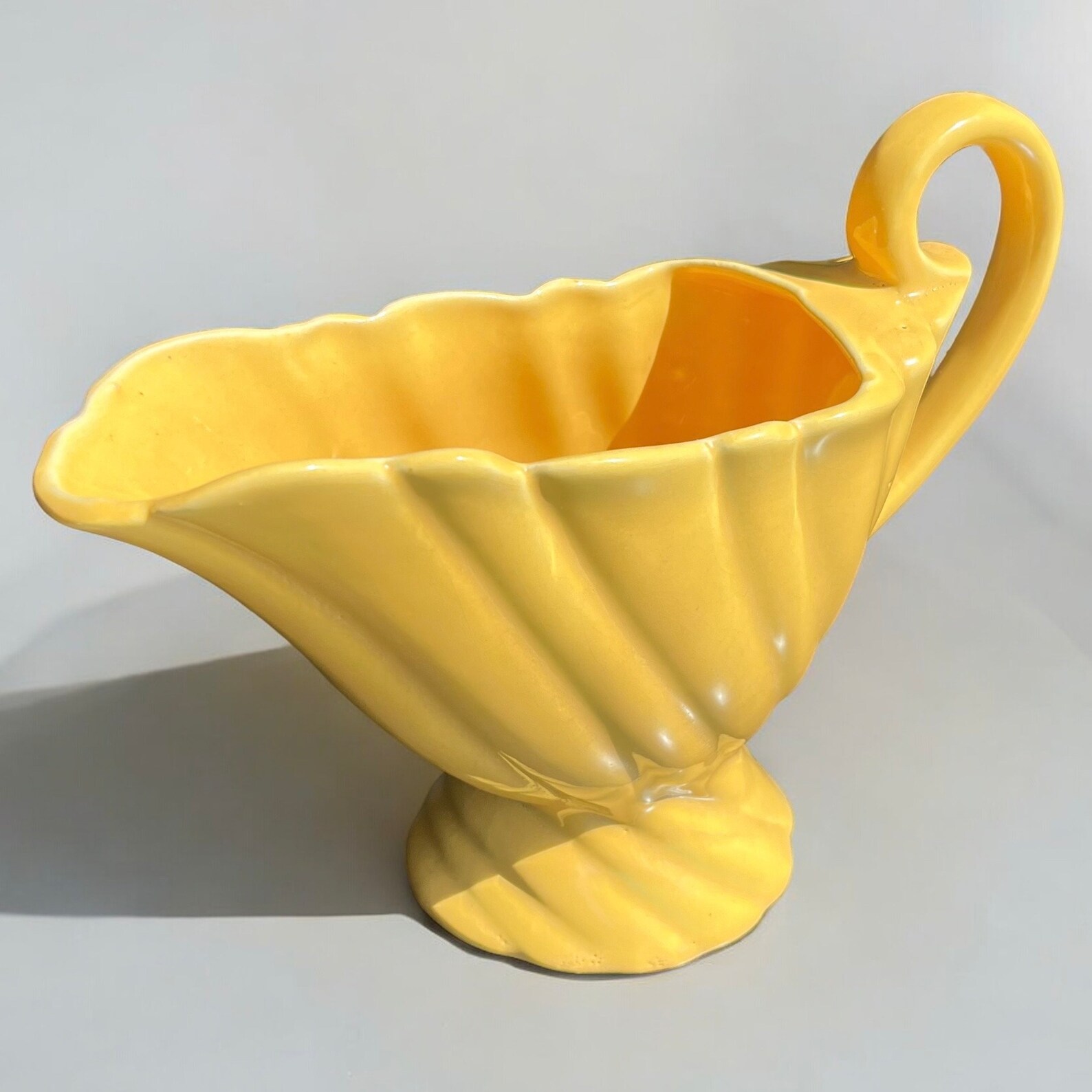 Vintage 1930s BAUER Cal-art Pottery Yellow Swirl Vase Pitcher Gravy ...
