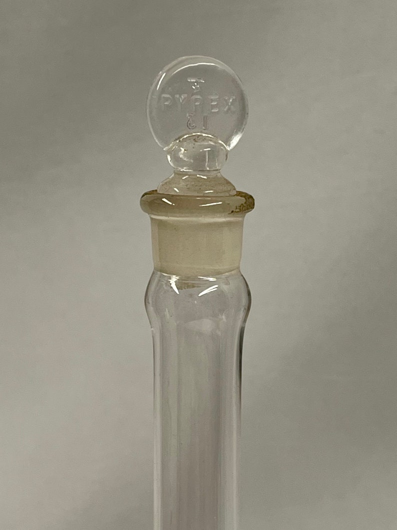 Vintage Pyrex 100 Ml Volumetric Flask Laboratory Glass With Stopper - Etsy