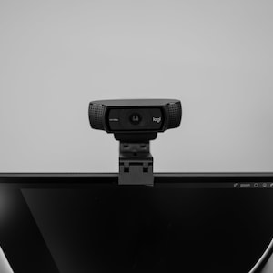 Calibra Monitor Clip - Universal Webcam Mount Compatible With Logitech ...