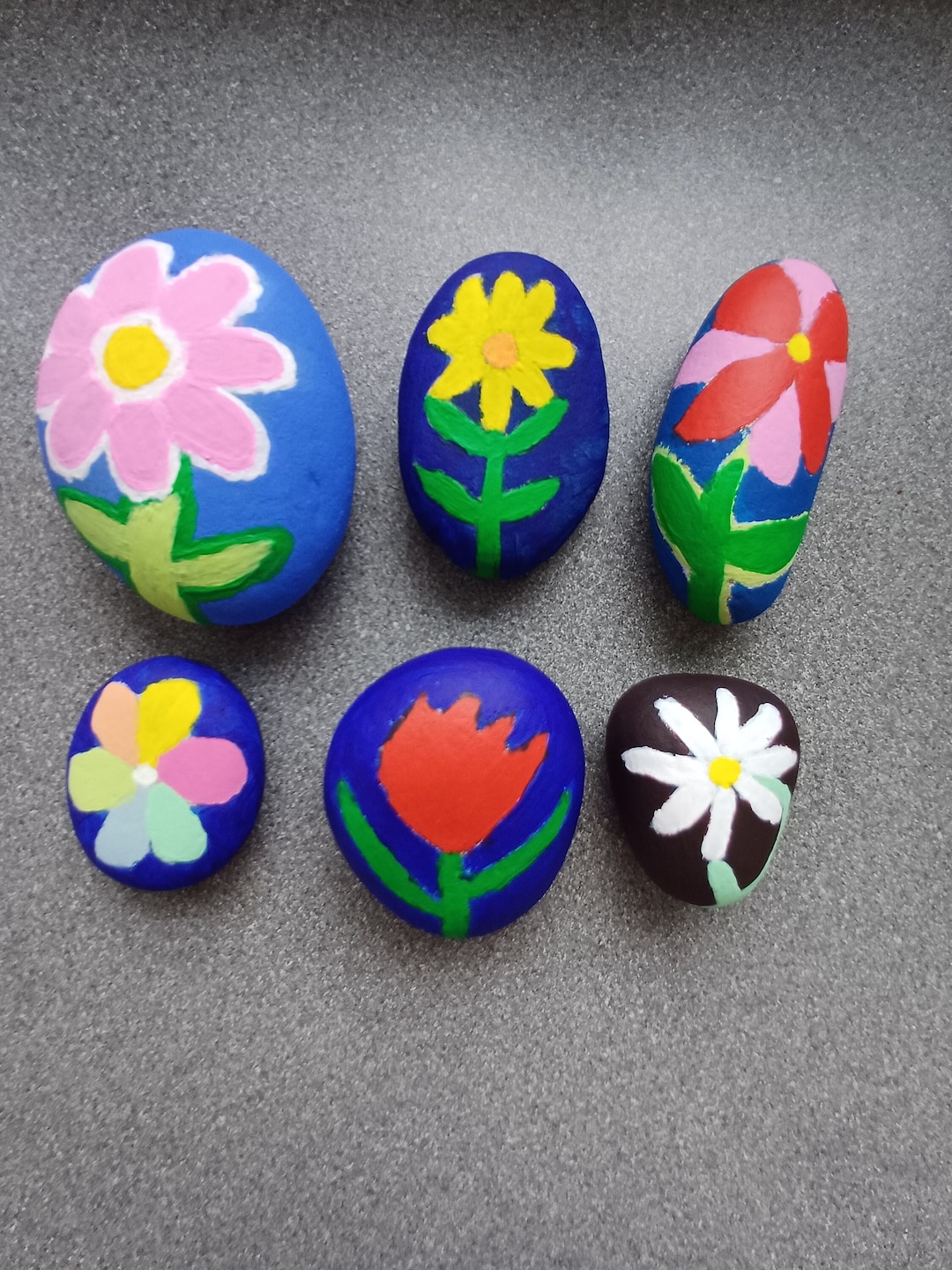 Hand Painted Stones, Flower Painted Stones, Painted Pebbles, Spring ...