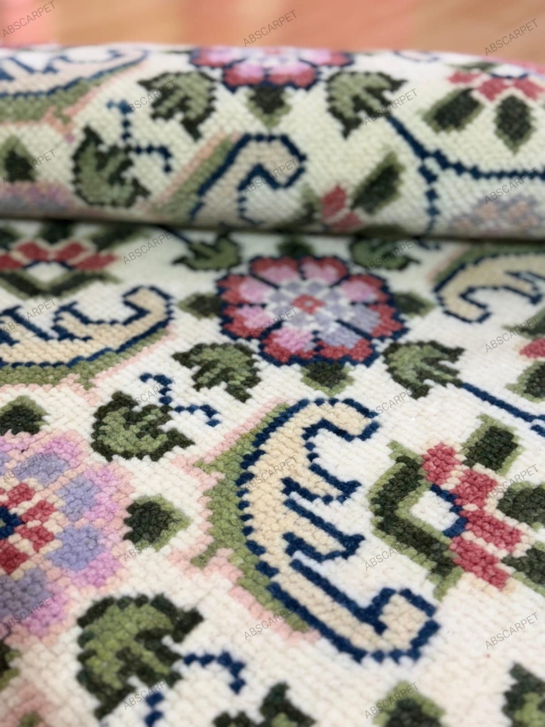 Luxury Hand Knott Rug Moroccan Modern Oushak Rug White in Pink Green ...