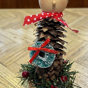 Holiday Pine Cone People - Etsy