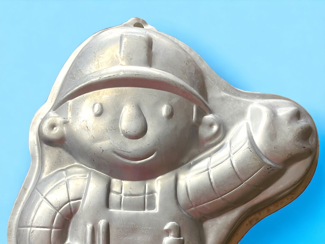 WILTON Vintage Cake Pan, Bob the Builder Character Cake Pan, Birthday ...
