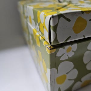 Rare Vintage Metal Storage Box Avacado Green With Yellow and White ...