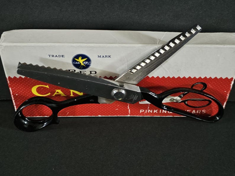 Vintage 1960's Red Canary 8" Pinking Shears - Etsy