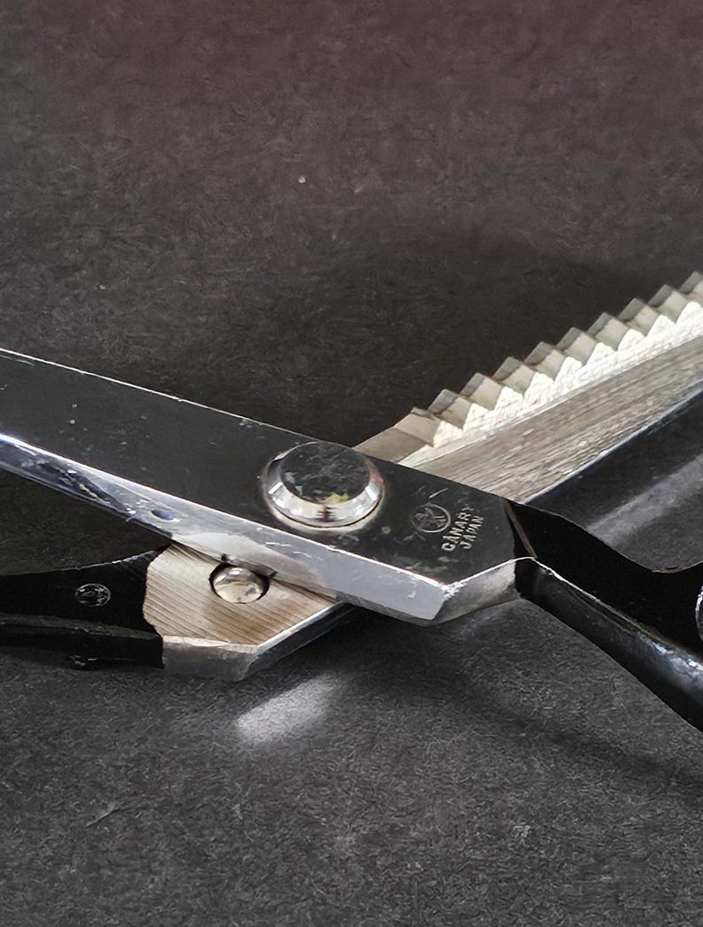 Vintage 1960's Red Canary 8" Pinking Shears - Etsy