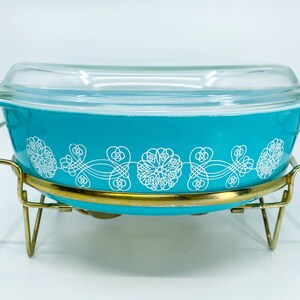 Vintage 1957 Pyrex Promo Turquoise Lace Medallion 045 Dish W/ Lid and ...