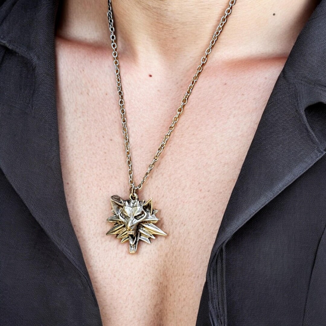 Fantasy Men's Wolf Amulet Necklace, Wizard Wolf Necklace Men, Gift for ...