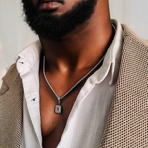 Mens Diamond Stone Elegant Necklace, Modern Silver Rope Chain ...
