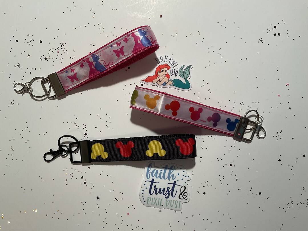Disney Key Chain or Key Fobs Autograph Book Holder 11-12 Inch Mickey ...