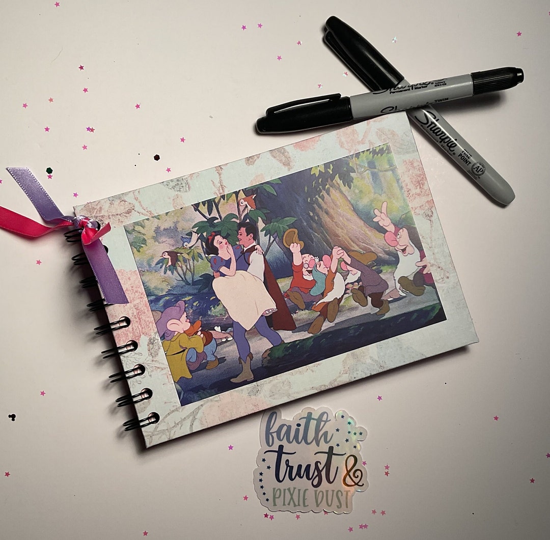 Disney Autograph Book Snow White Scrapbook Photo 30 Pages 60 Signatures ...