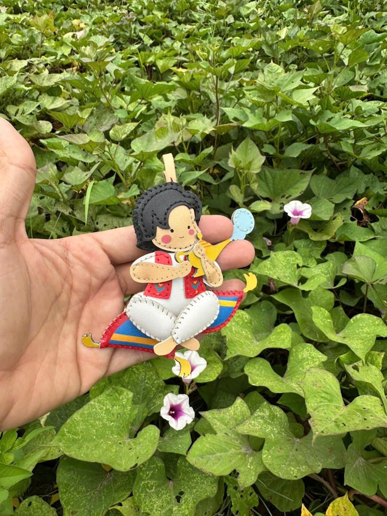 Aladdin-inspired Bag Charm – Handmade Microfiber Leather Keychain for ...