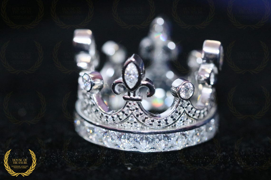 King Crown Moissanite Ring, Iced Out Hip Hop Style, Gift for Him - Etsy
