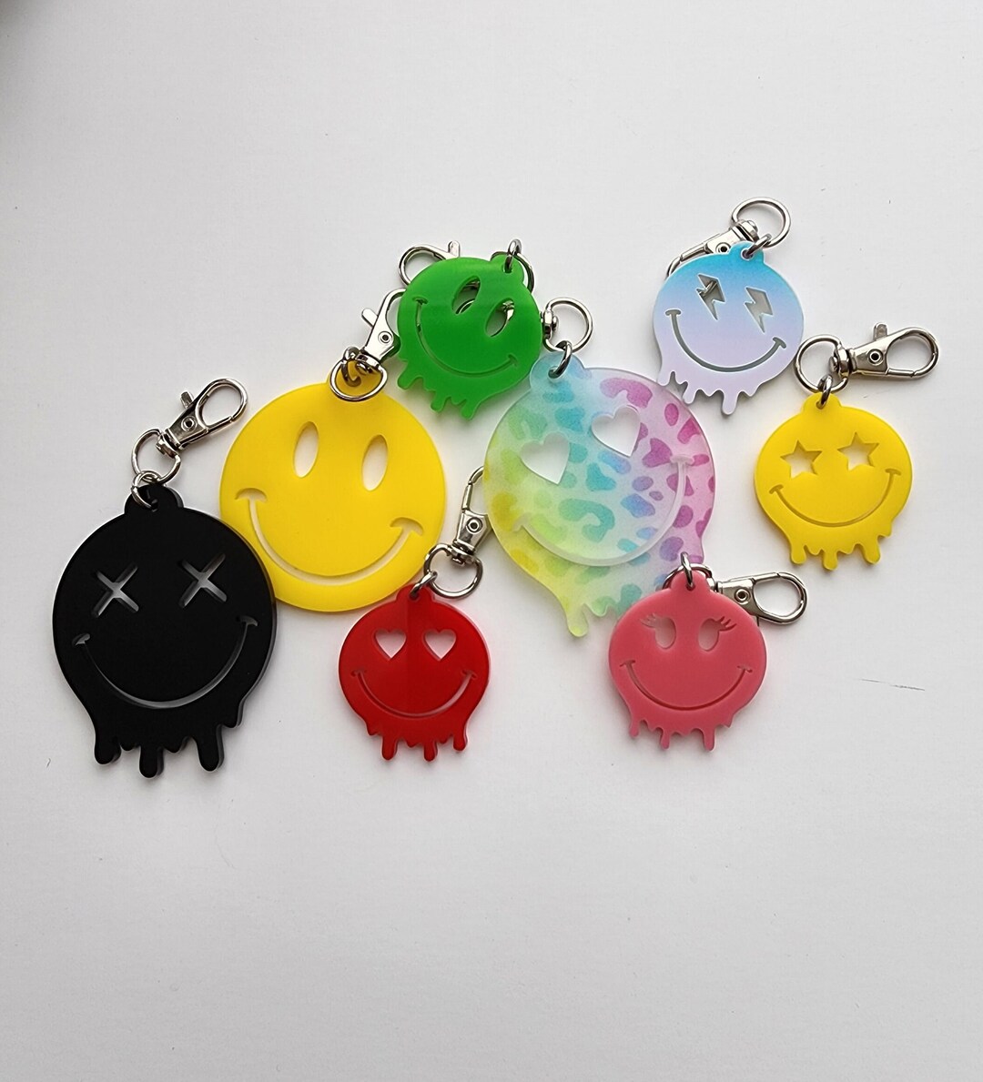 Smiley Face Keychain SVG, Smiley Face, Retro Keychain, Cute Keychain ...