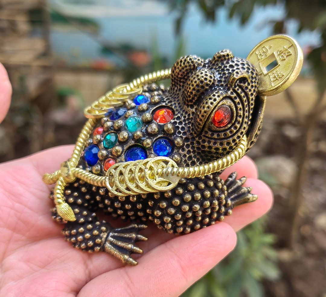 Colorful Three Legged Golden Toad Family Car Coffee Table Office Decor ...