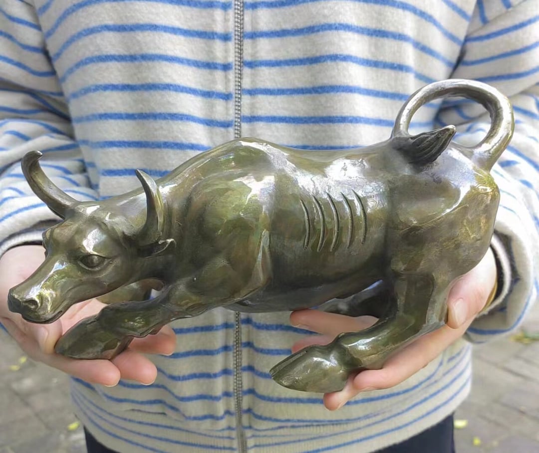 Wall Street Bronze Bull Statue Wall Street Charging Bull Sculpture Home ...