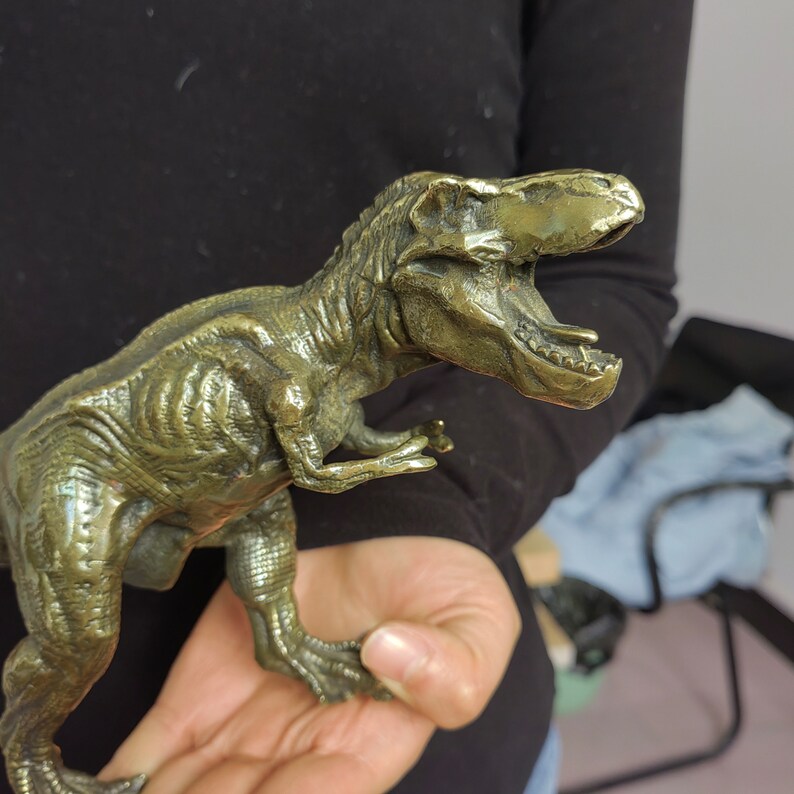 Copper Allosaurus Jurassic World Toy Cretaceous Roar Attack Allosaurus ...