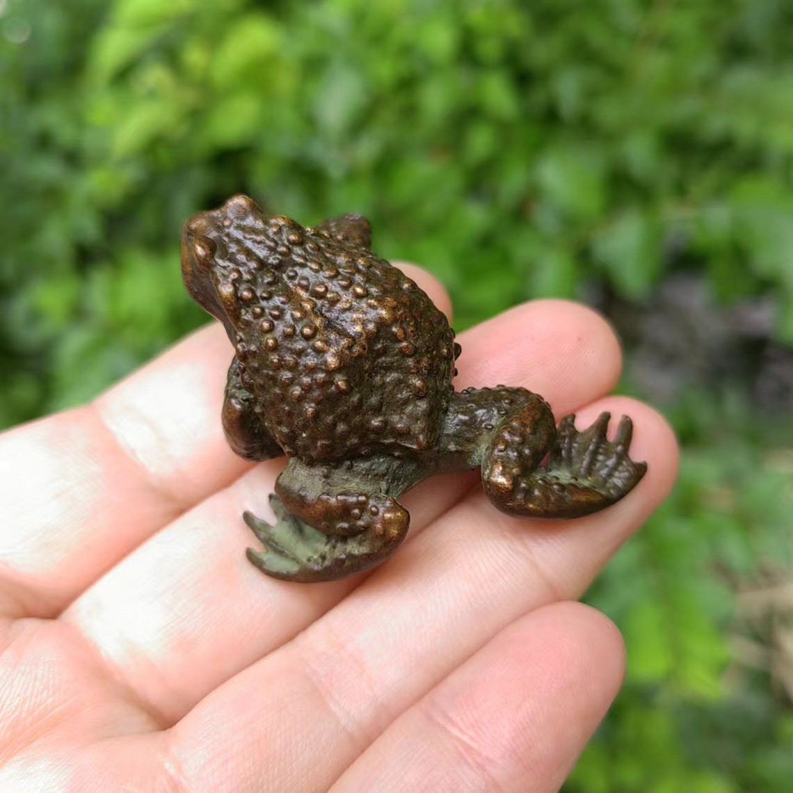 Brass Fengshui Royal Toad Statue Luck & Success Home Décor Sculpture Gift Lucky Mini Frog Toad ...
