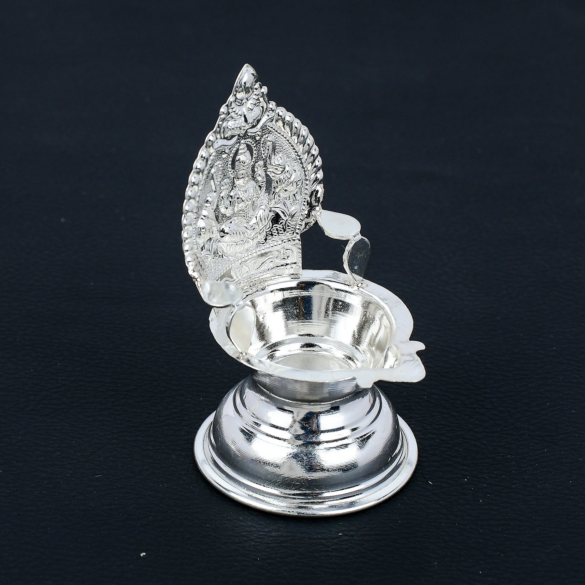 Silver Lakshmi / Kamakshi Deepak (diya) PAIR - Etsy Silver Lakshmi / Kamakshi Deepak (diya) PAIR - Etsy