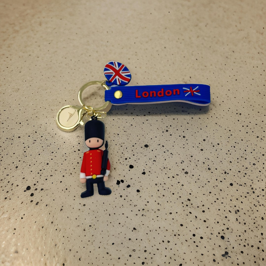 London Key Ring Queen's Guardsmen Perfect for Tourists and Gifts - Etsy