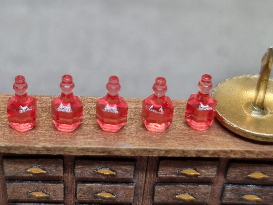 Miniature 1/48th Undecorated Translucent Red 7mm Hexagonal Bottles-pack ...