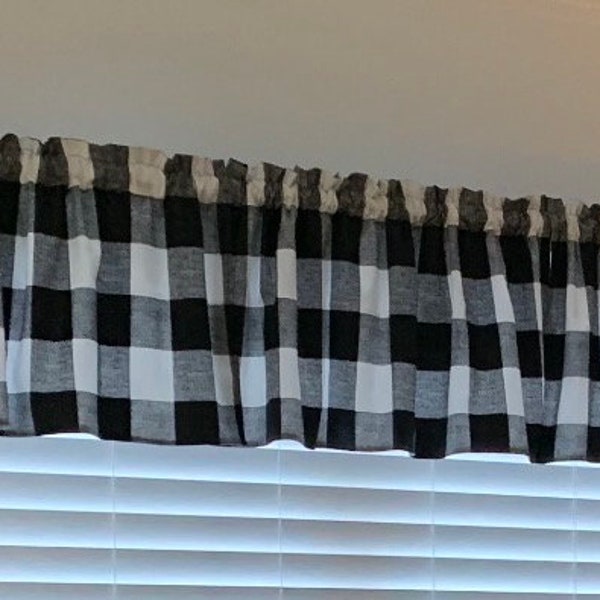 Buffalo Check Valance - Etsy