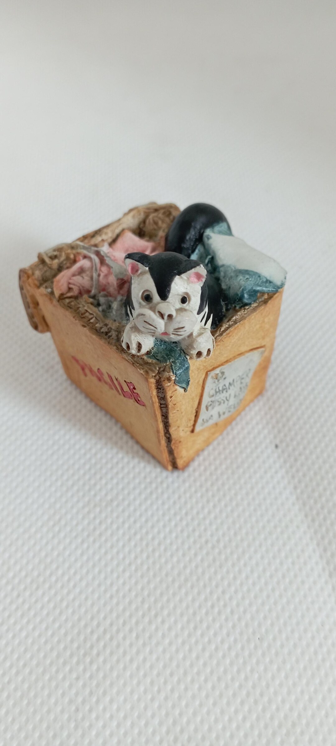 Peter Fagan Colour Box Cats Cat in Fragile Parcel Box 1986 Hand Painted ...