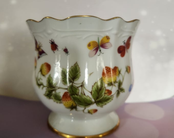 Vintage ARDALT - Hand Painted Vase - Japan - BUTTERFLIES, STRAWBERRIES ...
