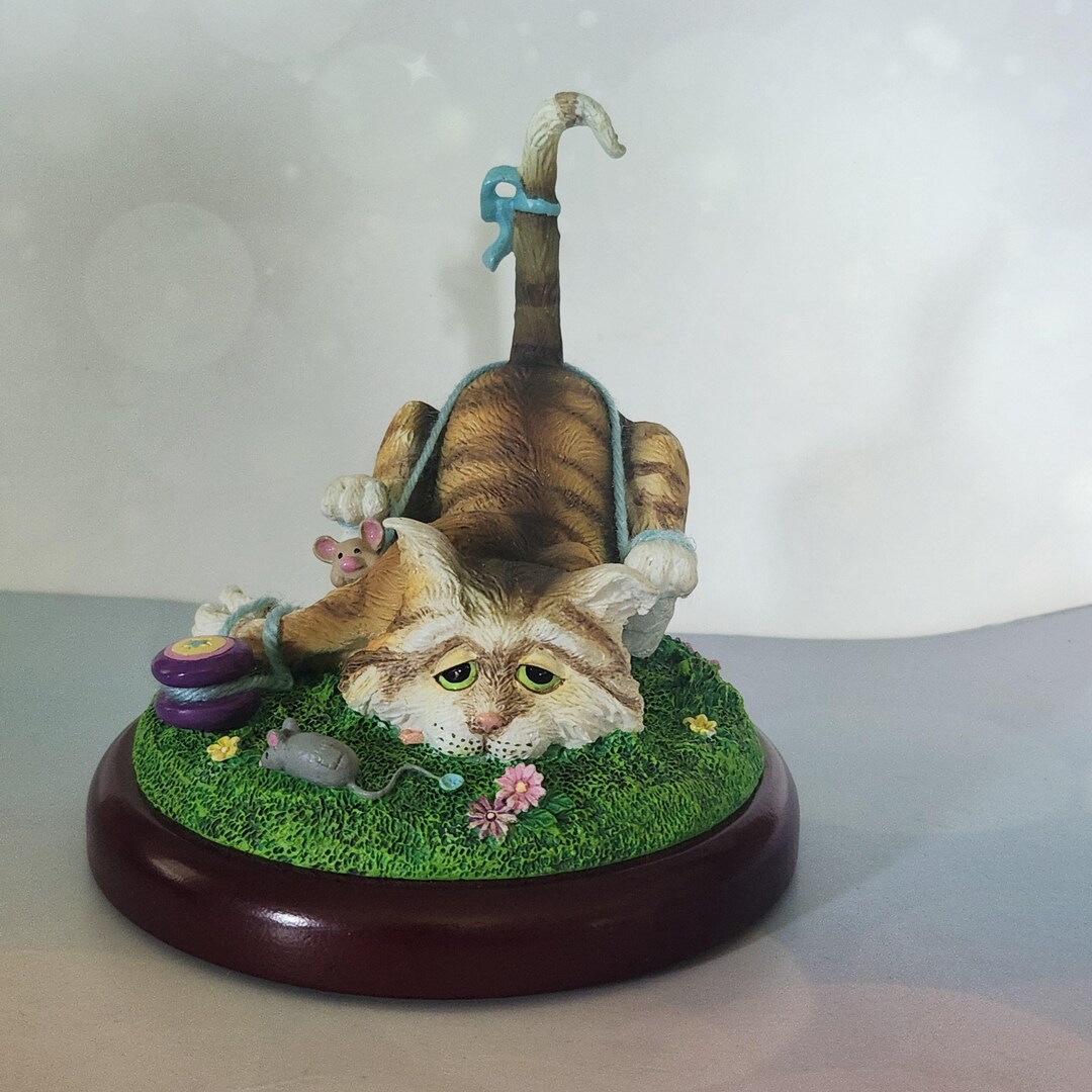 Gary Patterson 'fit to Be Tied' Cat Figurine - Danbury Mint - Etsy