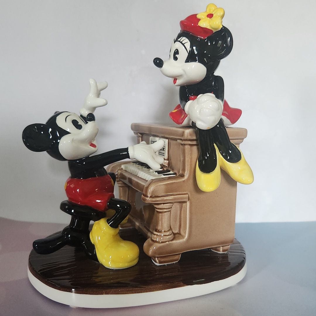 Vintage DISNEY Mickey and Minnie MUSIC BOX Made in Japan - Etsy
