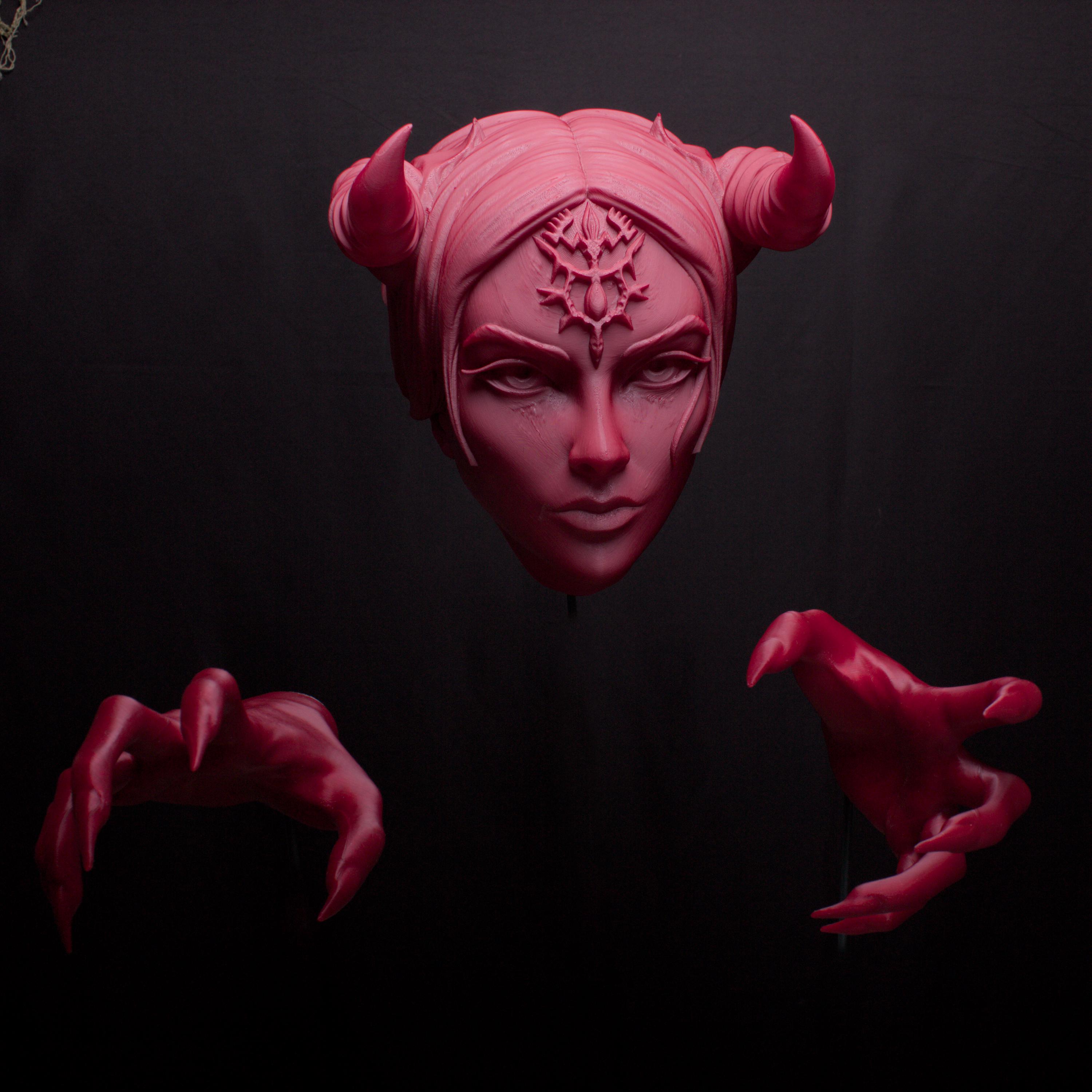 Lilith Wall Mounted Head and Hands - Etsy