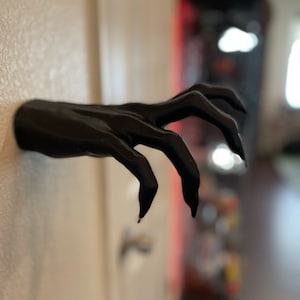 Wall-mounted Monster Hands - Etsy Canada