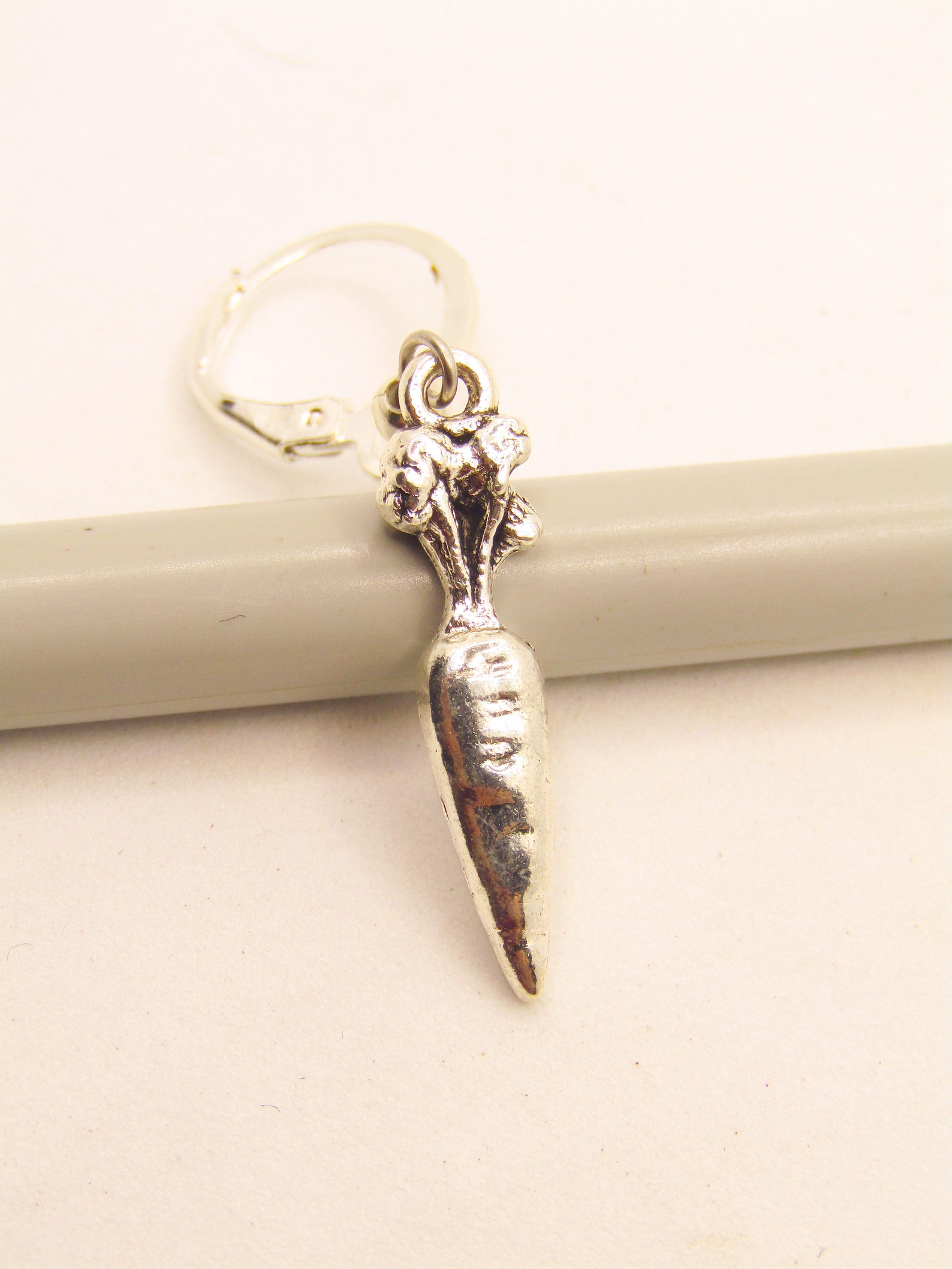 Carrot Stitch Marker, Silver Carrot Progress Keeper, Carrot Vegetable ...
