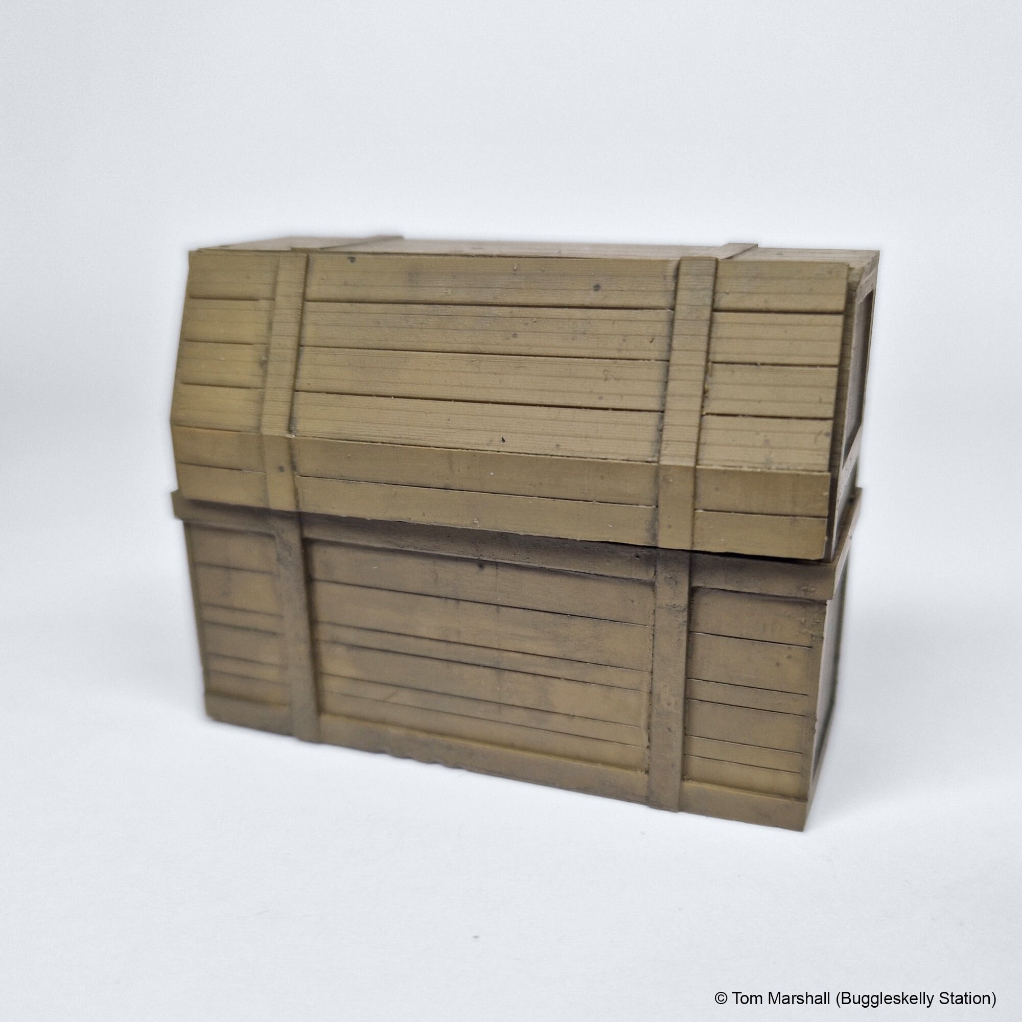 Music Box - Piano and Crate - Scale Model - Model Railway/diorama ...