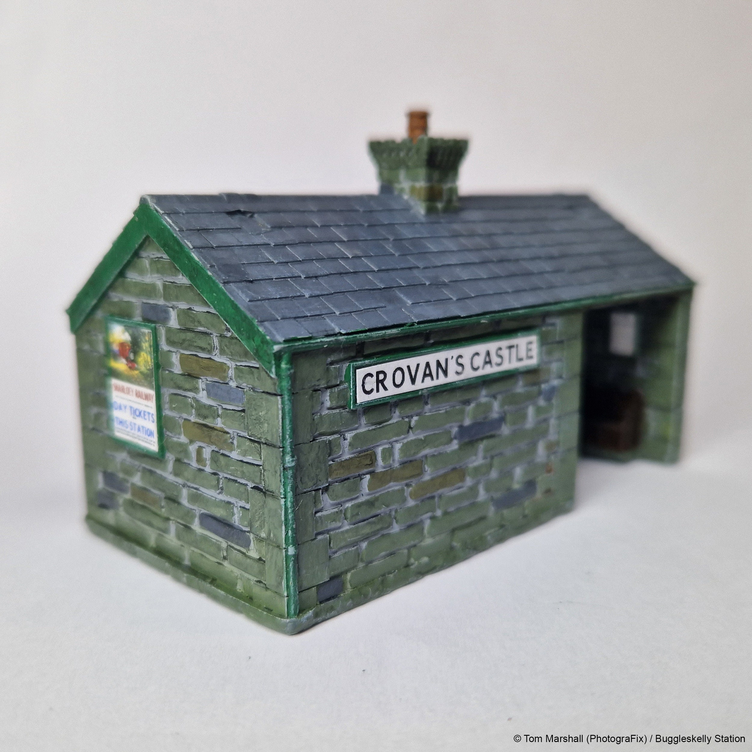 Narrow Gauge Station Halt / Small Waiting Room N, TT, TT3, OO9, OO, O ...