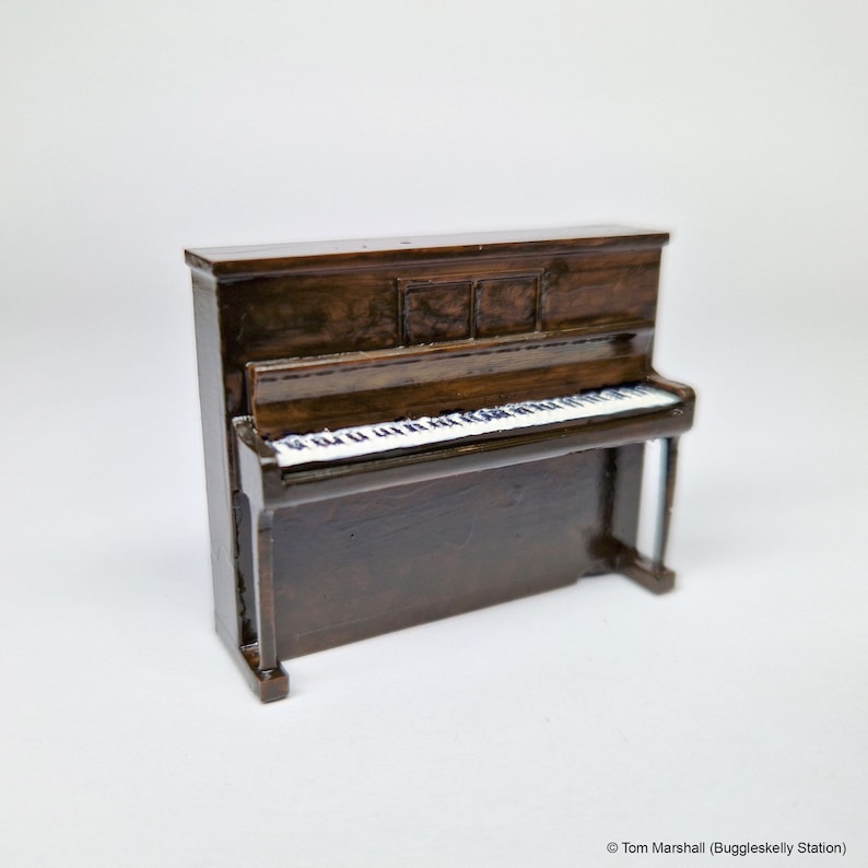 Music Box - Piano and Crate - Scale Model - Model Railway/diorama ...