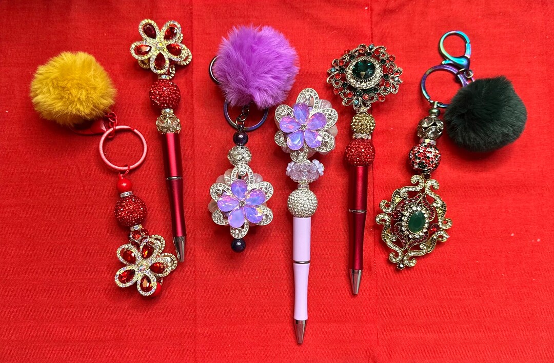 Fancy Pen and Keychain Set Premade Fancy Keychains Bling Pen and ...