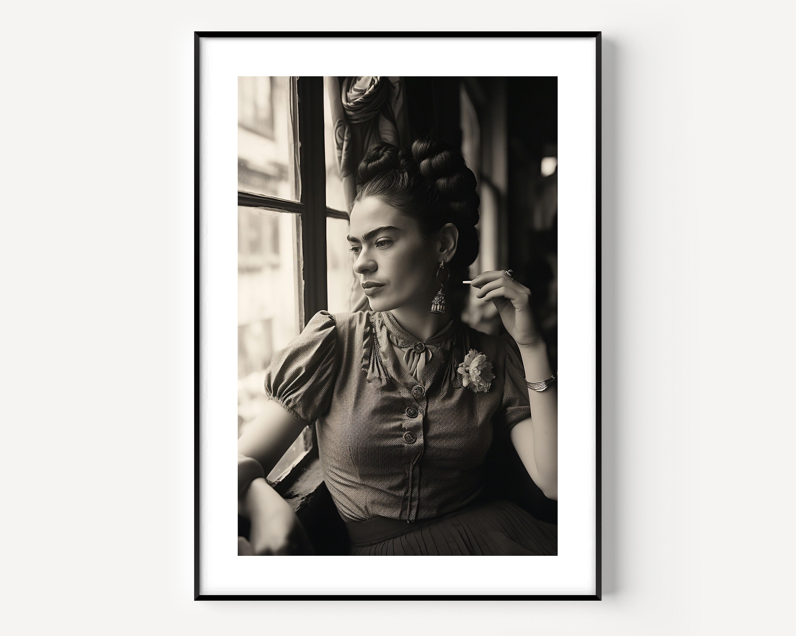 Frida Kahlo Smoking Poster, Mexican Artist, Black and White Wall Art ...
