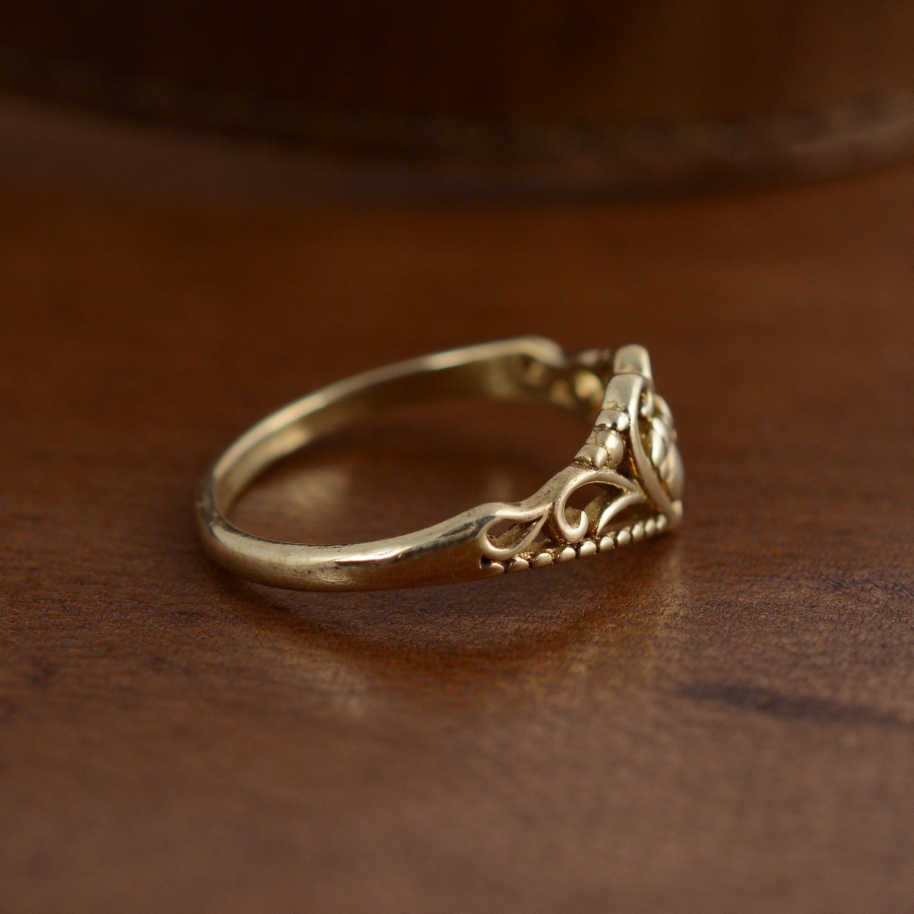 Gold Claddagh Ring: Tiny Celtic Irish Promise Ring - Etsy