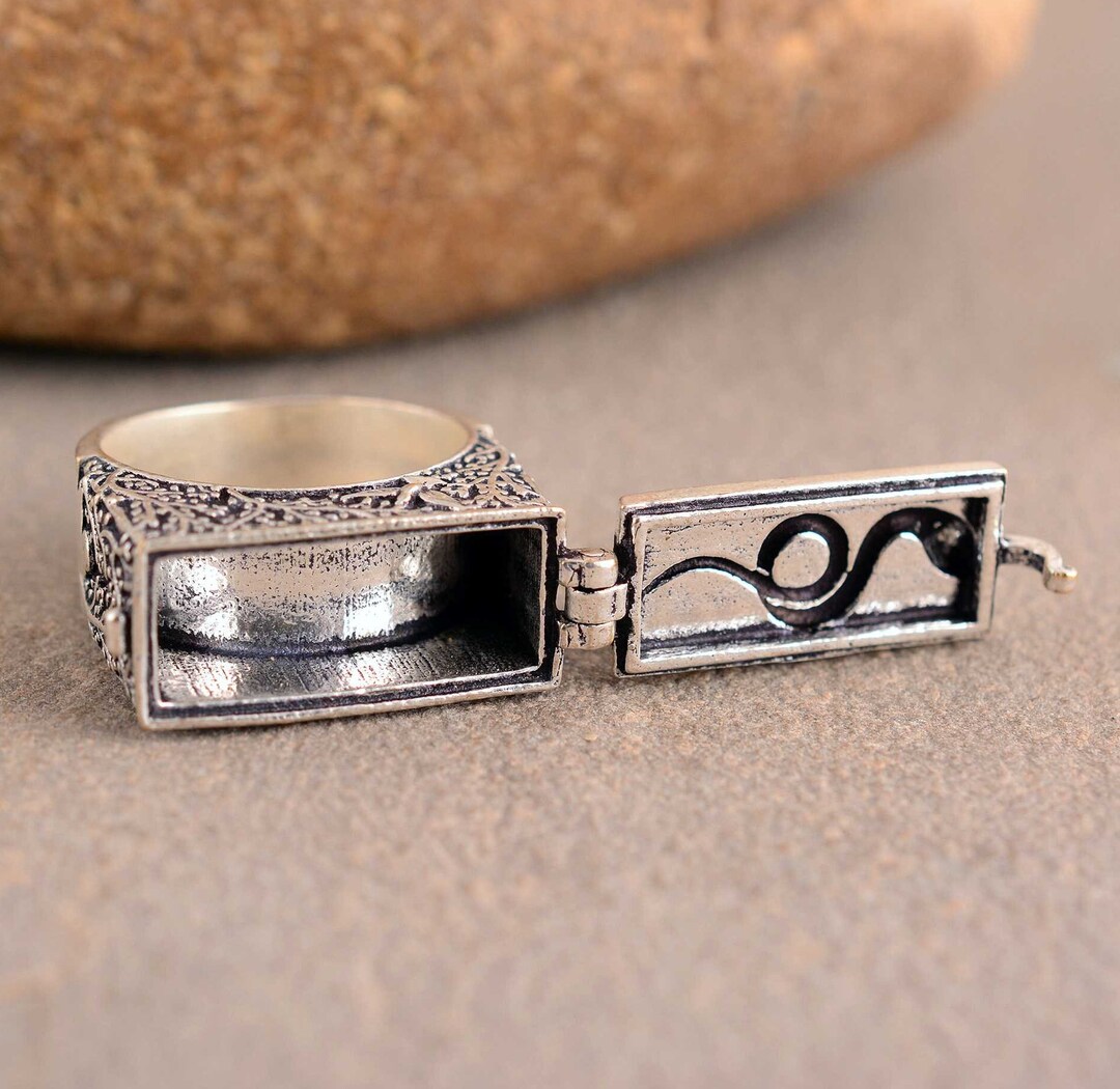 Poison Ring, Openable Poison Box Ring, Vintage Art Deco Ring ...