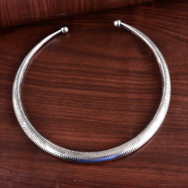 Torque Necklace - Etsy