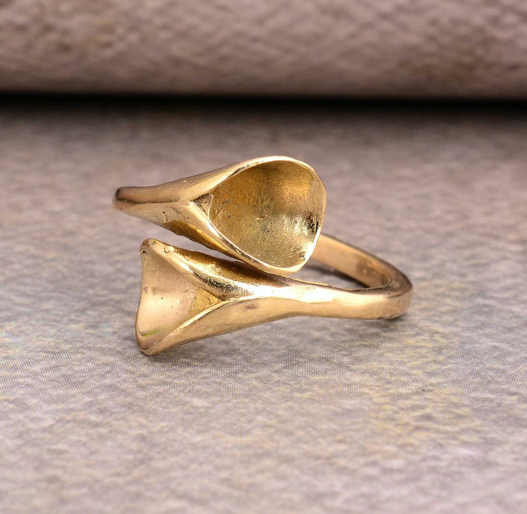 Tulip Flower Anniversary Ring, Solid Gold Brass Ring, Dainty Tulip Ring ...
